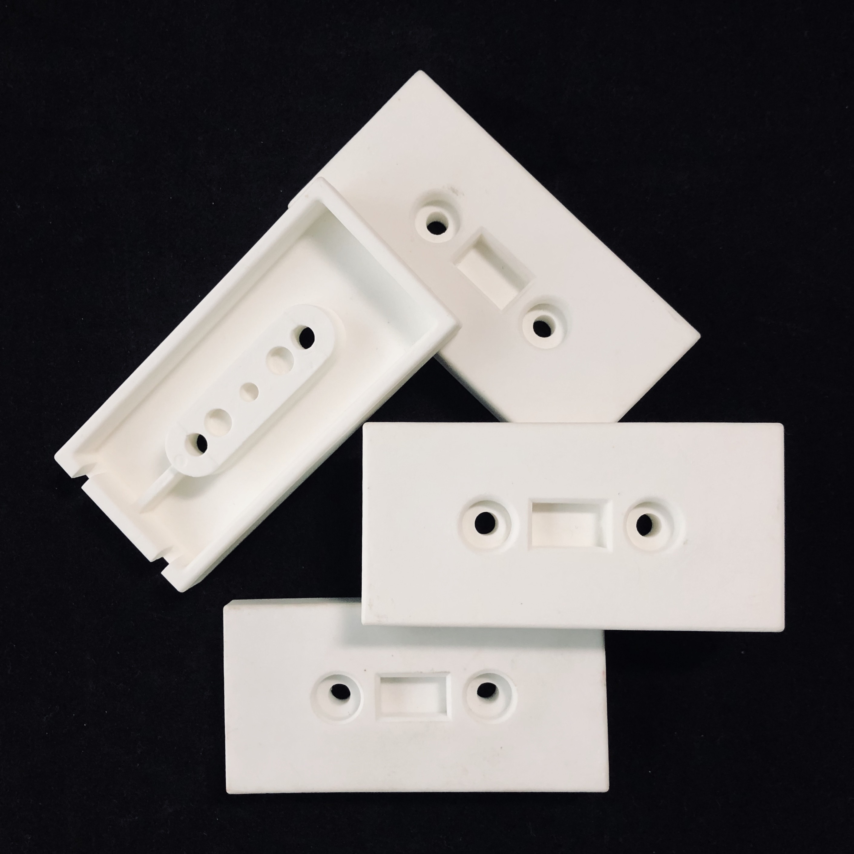 Steatite Ceramic Insulating Machine Parts Boat Resistor Insulator
