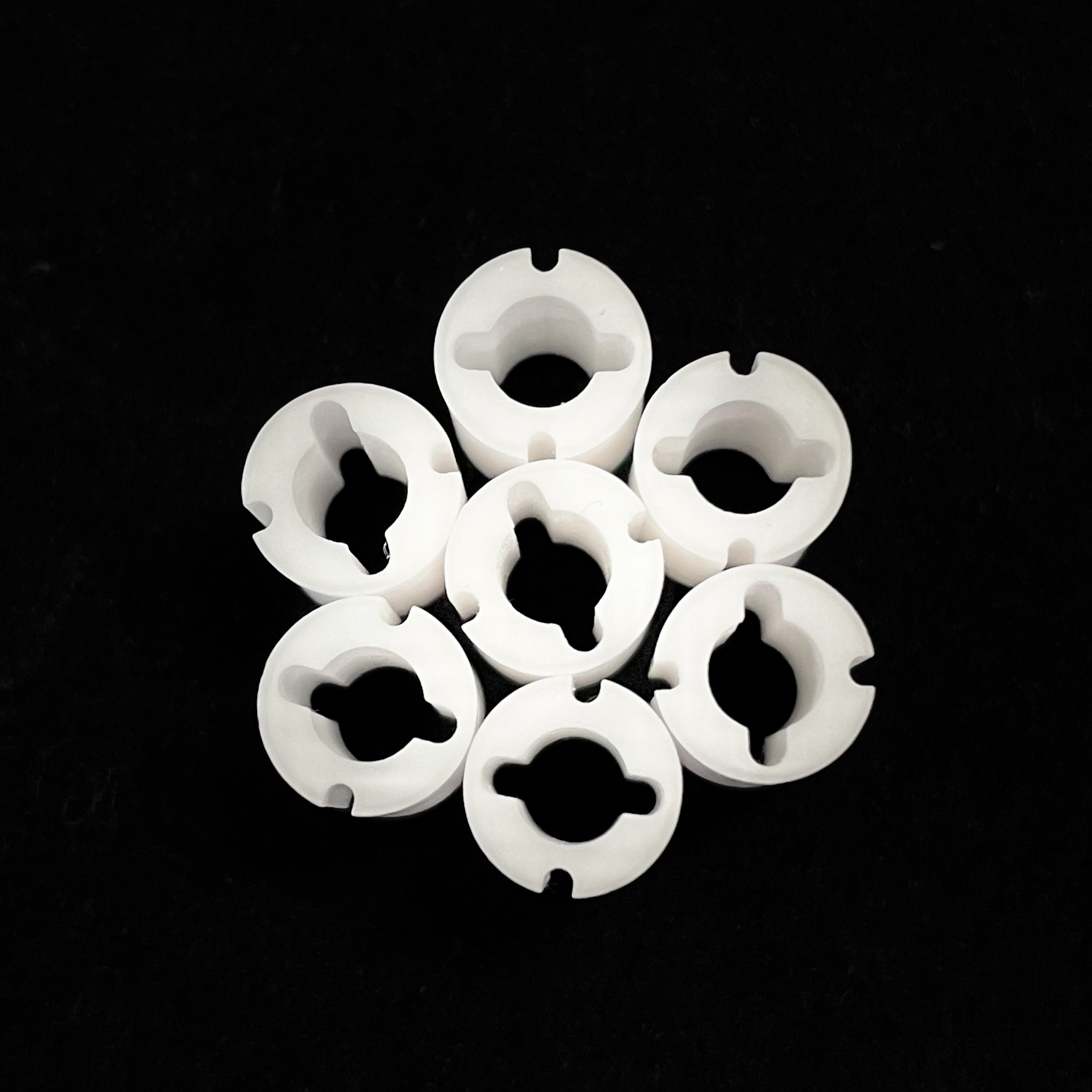 Industrial Ceramic Steatite Heat Resistant Ceramic Insulator